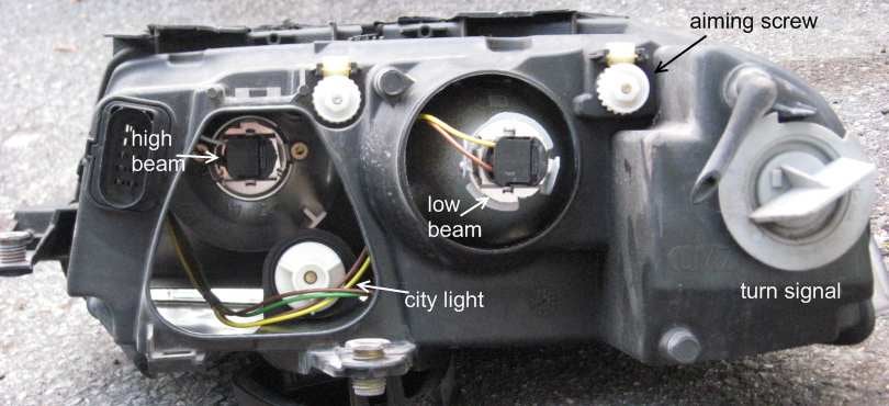 How to change headlight VW Passat